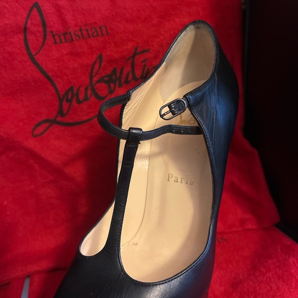 Christian Louboutin | Shoes | Christian Louboutin Size 7 | Poshmark
